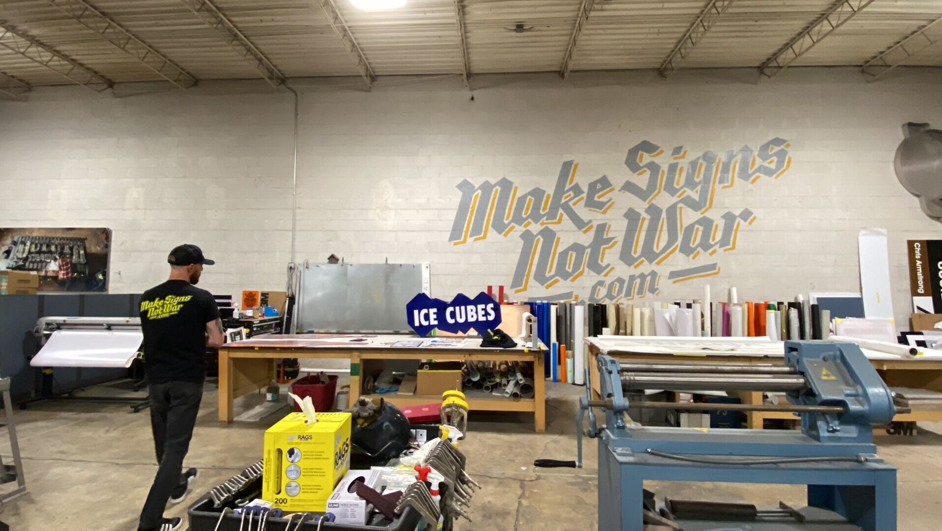 Historic neon sign on State Street gets makeover, drips and all by ...